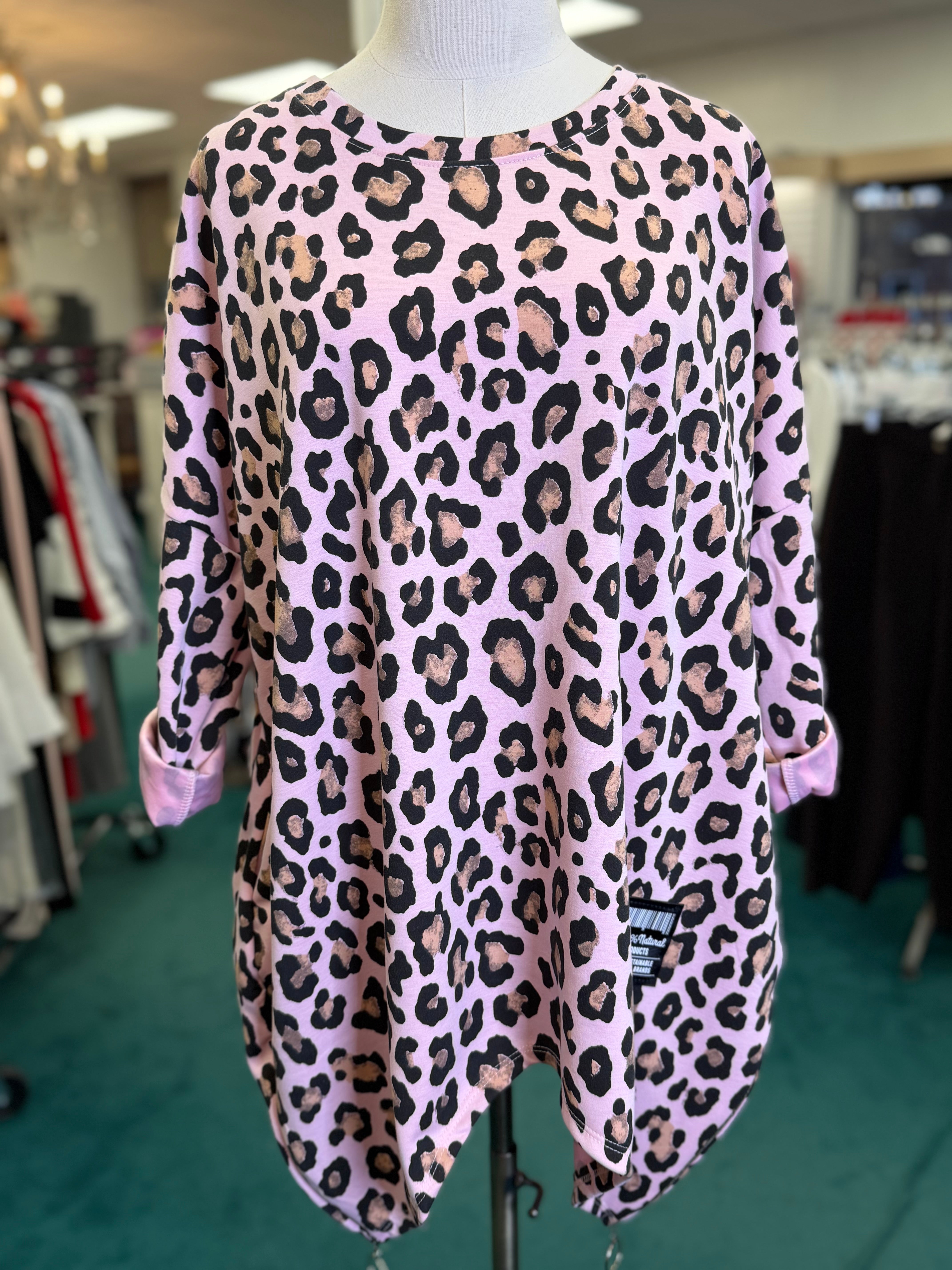 Yolly 3/4 Sleeve Animal Print Top with Side Zippers – Robbie's of Fayette